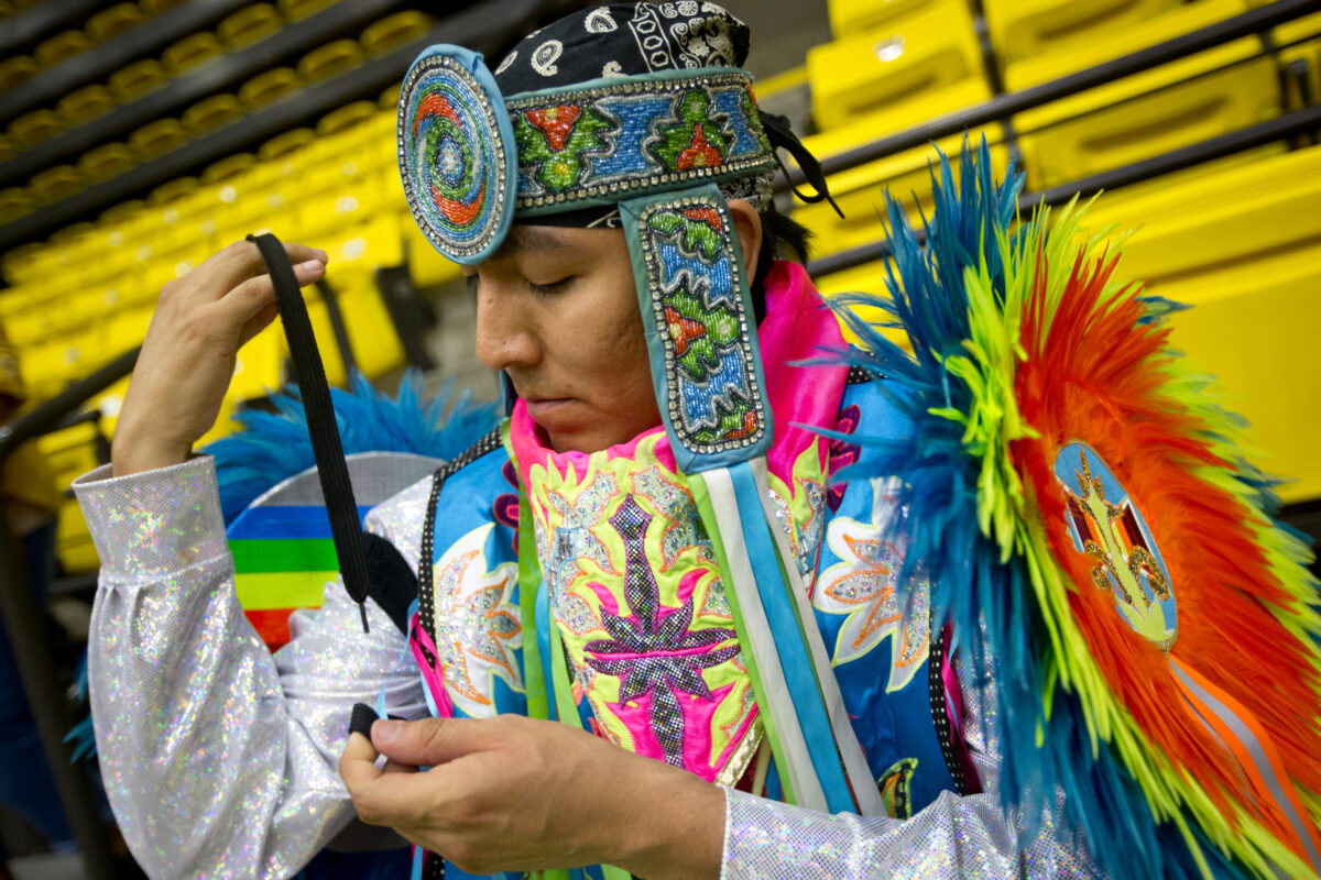 World champion hoop dancer pays forward his Navajo culture | News ...